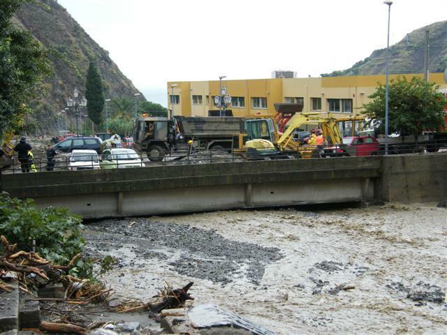 Alluvione di Messina, le tragiche immagini del disastro di tre anni fa ...