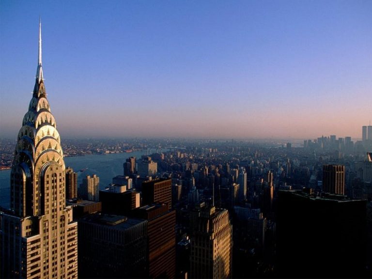 Pur allineate dallo stesso parallelo Napoli e New York godono di ...