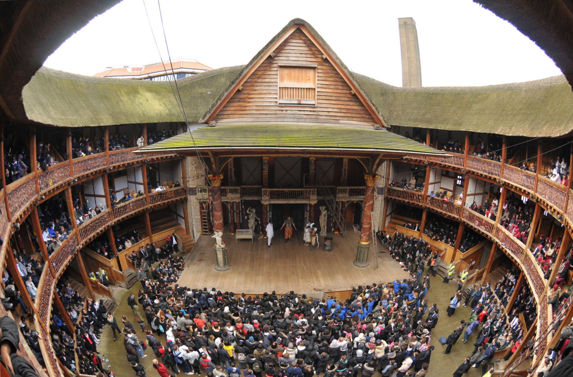 Il 29 giugno 1613 un incendio distruggeva il celebre Globe Theatre