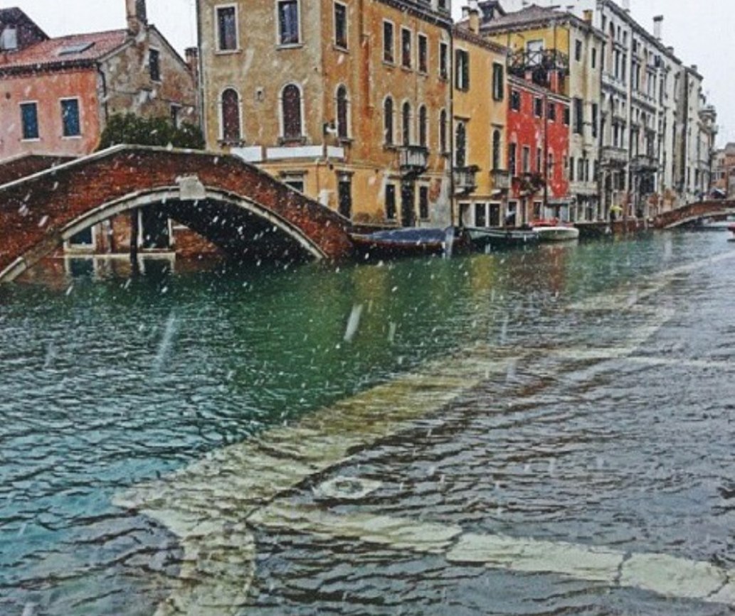 Maltempo: a Venezia tormenta di neve e bora con l'acqua alta, paura a ...