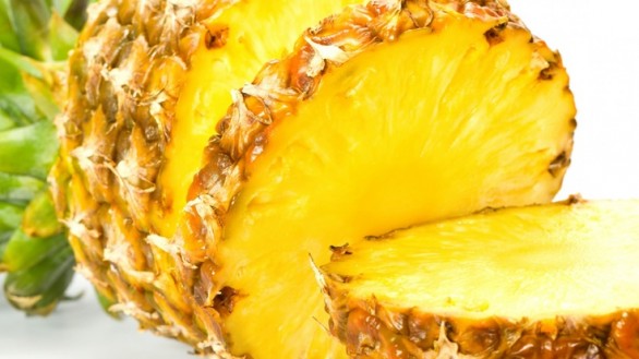 Ananas: un frutto dolce, versatile e ricco di proprietà nutritive