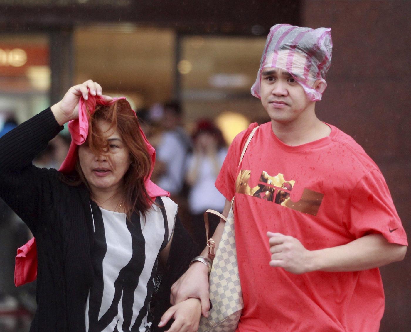 Allarme a Taiwan per l'arrivo del tifone Dujuan [FOTO]