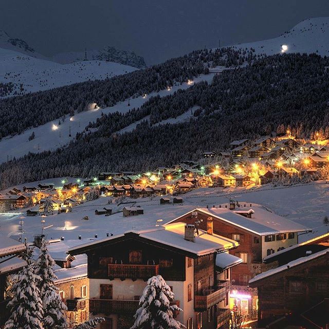 Freddo e neve sulle Alpi: che spettacolo a Livigno, temperatura a -16°C ...
