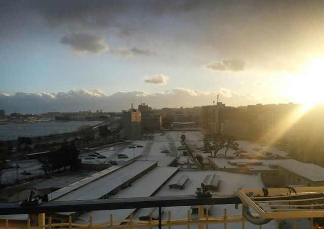 Neve e gelo in Puglia: ecco Bari imbiancata [GALLERY]