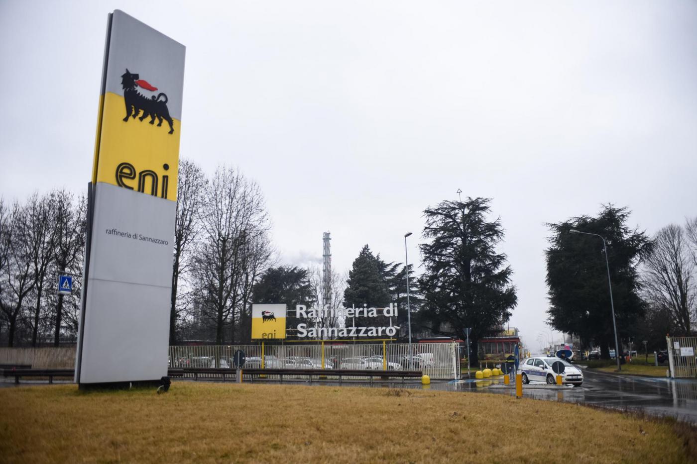 Incendio alla raffineria Eni di Sannazzaro: secondo incidente in due ...
