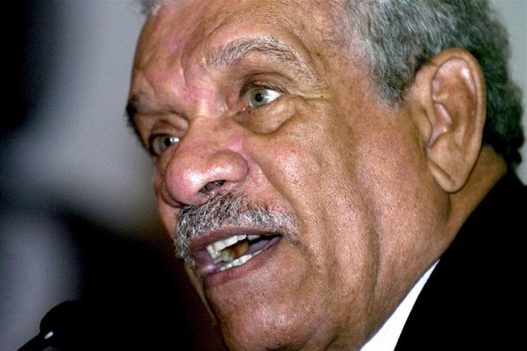 Addio a Derek Walcott: il poeta dei Caraibi Nobel per la Letteratura
