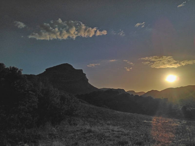 Cagliari: il suggestivo spettacolo del tramonto dal Monte Lora, "La ...