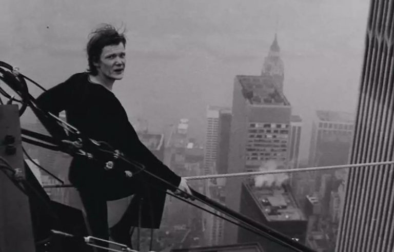 Accadde oggi: il 7 agosto 1974 Philippe Petit camminò a 400 metri di ...