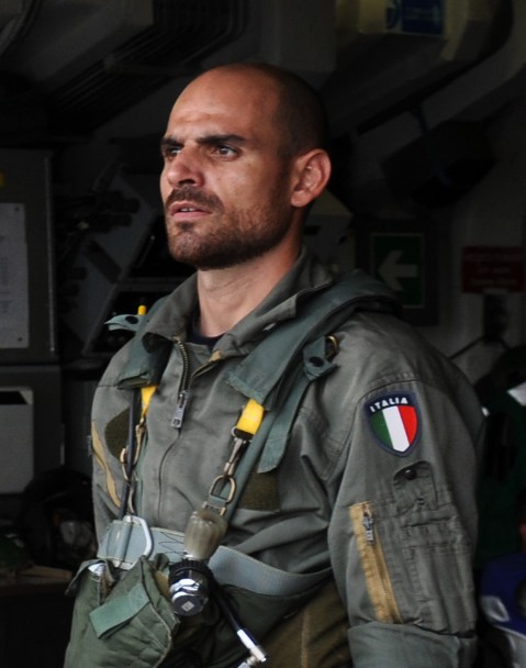 Elicottero della Marina Militare caduto in mare: ecco cosa è accaduto ...