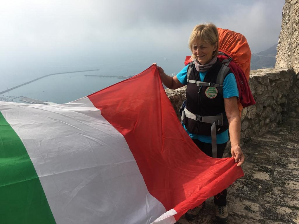Vienna Cammarota è in Basilicata, a piedi sta attraversando e ...
