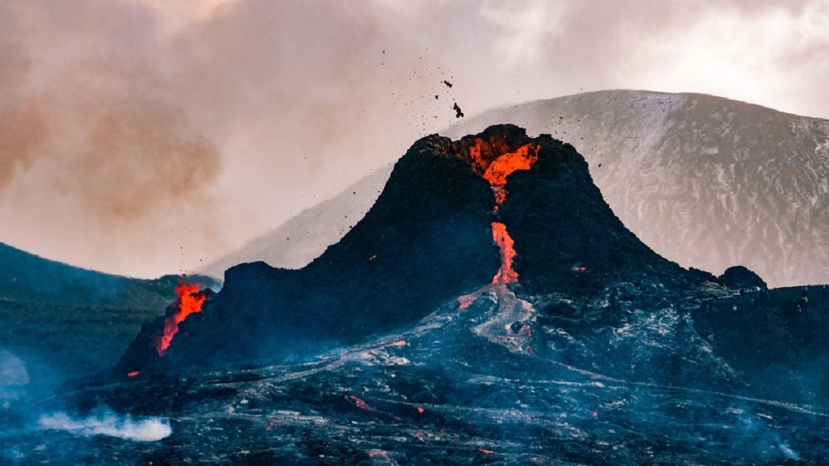 Islanda, prosegue l’eruzione del vulcano Fagradalsfjall: FOTO e VIDEO ...