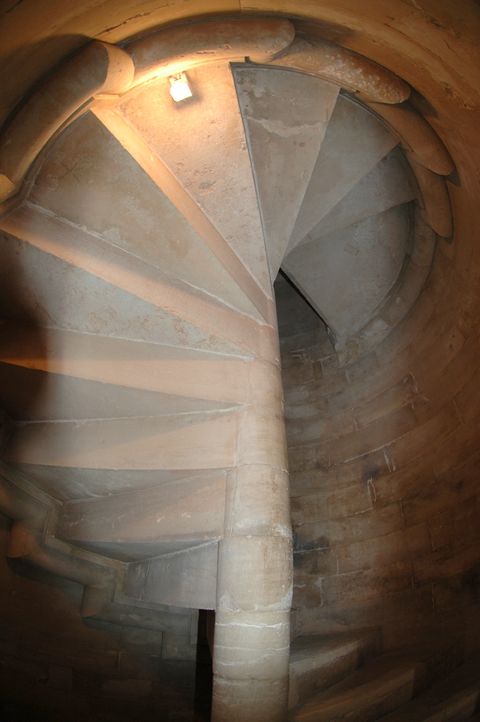 Misteri, simbolismi e leggende di Castel del Monte