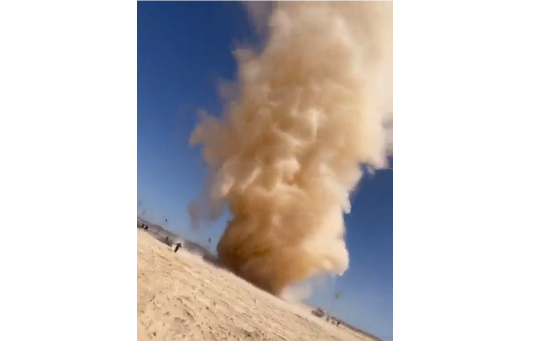 Israele, enorme Dust Devil su base militare: i soldati si tuffano ...