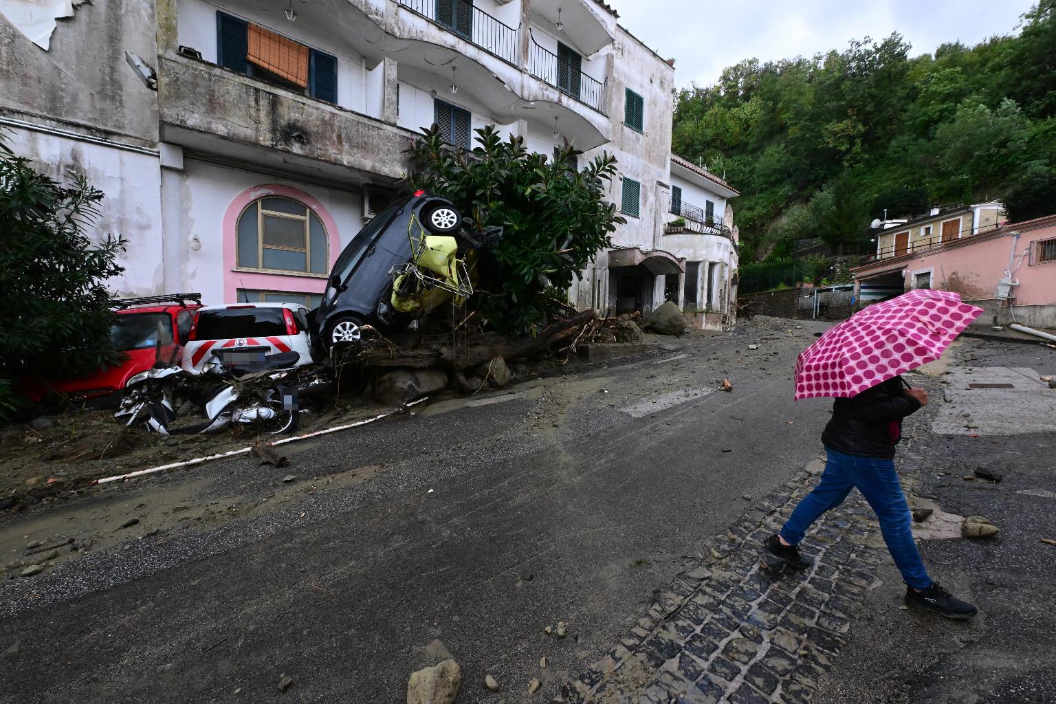 Alluvione Ischia, Casamicciola è irriconoscibile: tutte le FOTO del ...