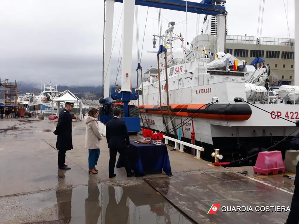 A Messina varata la nuova nave della Guardia Costiera | FOTO