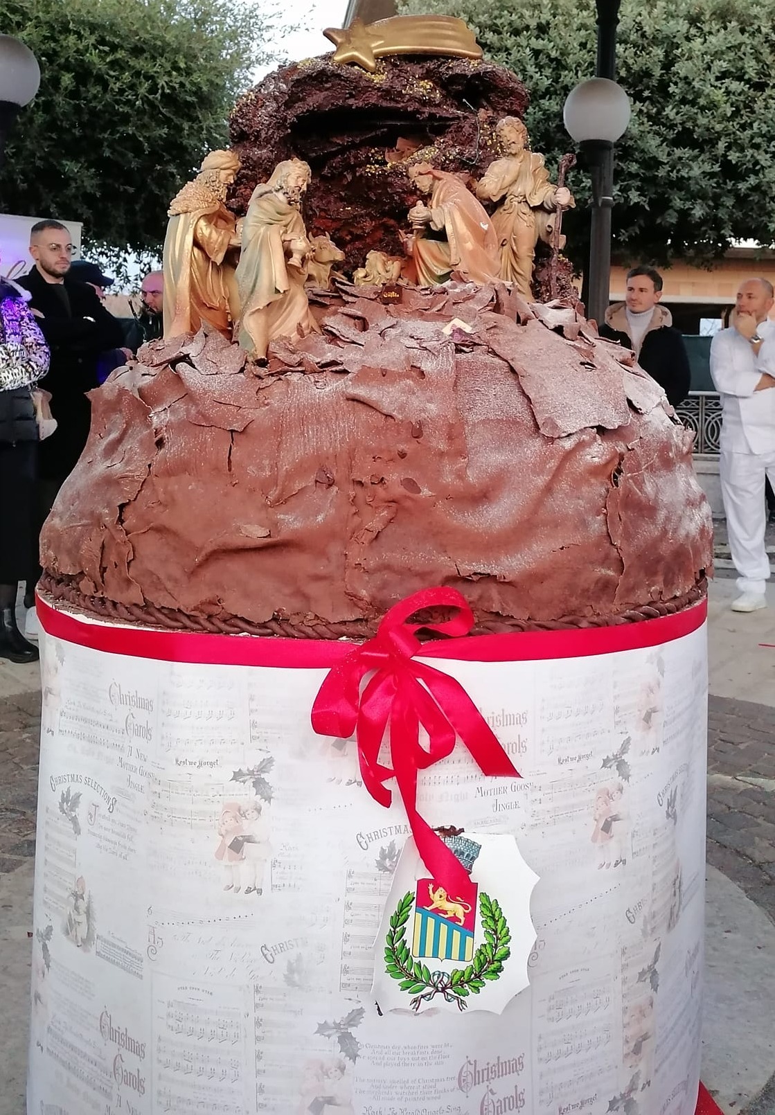 A Grottaminarda il panettone più grande della Campania | FOTO