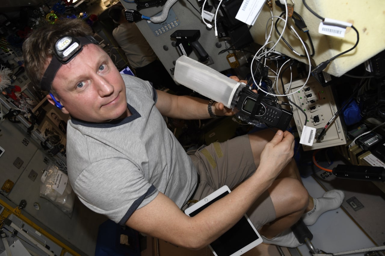 Come si muove il cibo in un astronauta in assenza di gravità? L ...