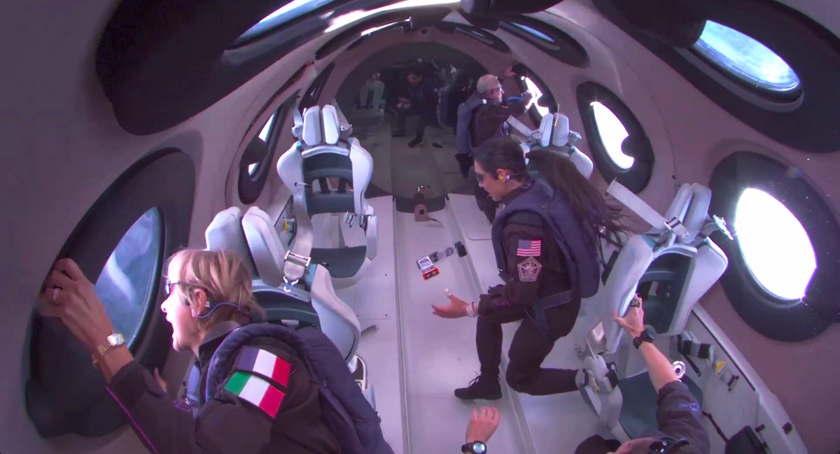 Nuova missione scientifica per Virgin Galactic: 2 ricercatori nello ...