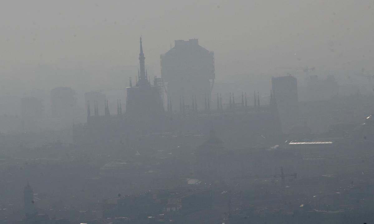 Innovativa tecnica rende visibile lo smog nelle foto