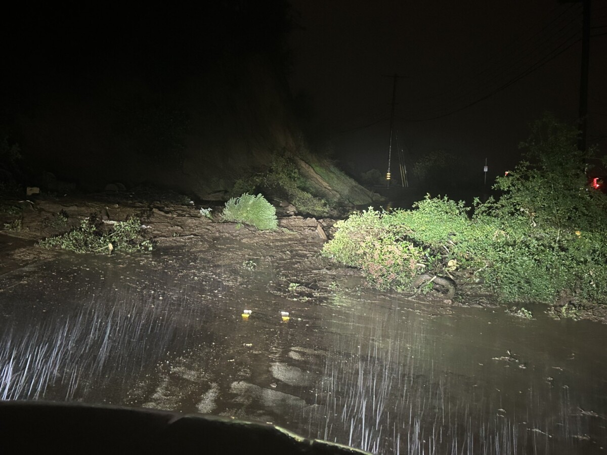 Tempesta in California, record di pioggia a Los Angeles: colate di ...