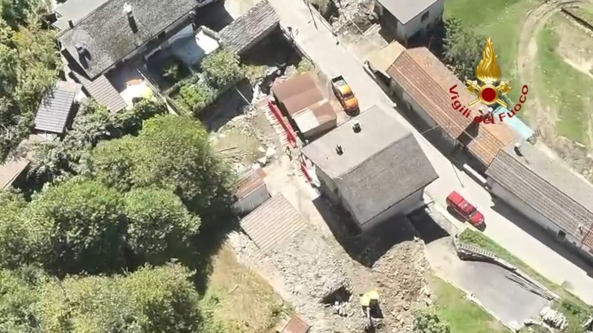 Maltempo Piemonte, 80 interventi dei Vigili del Fuoco per la frana a Varzo