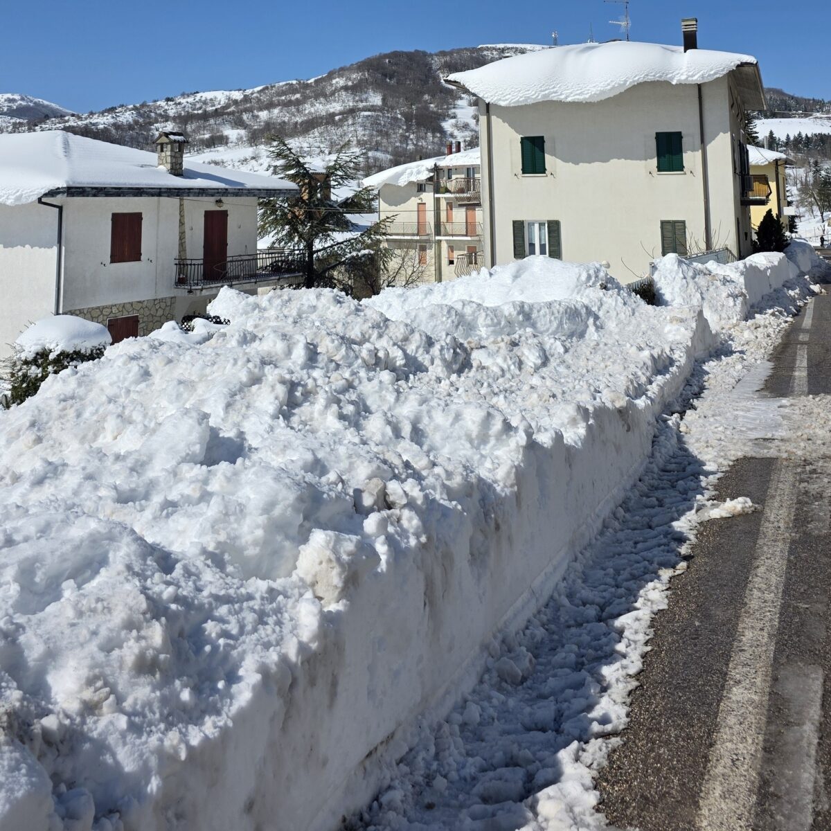 Tanta neve sull’Appennino tra Romagna e Marche: spettacolari immagini ...