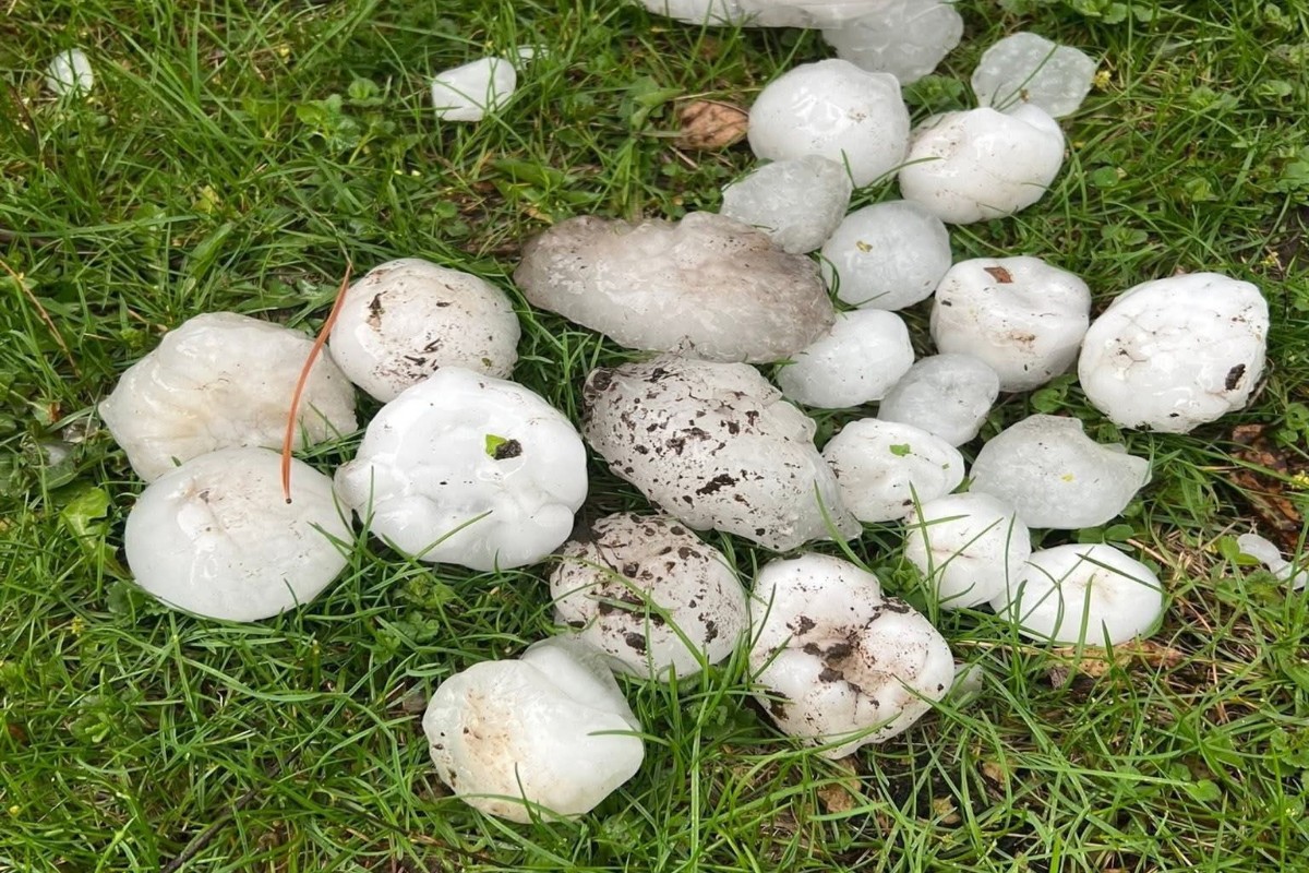 Maltempo USA, grandinata mostruosa a Madison: chicchi come palline da ...